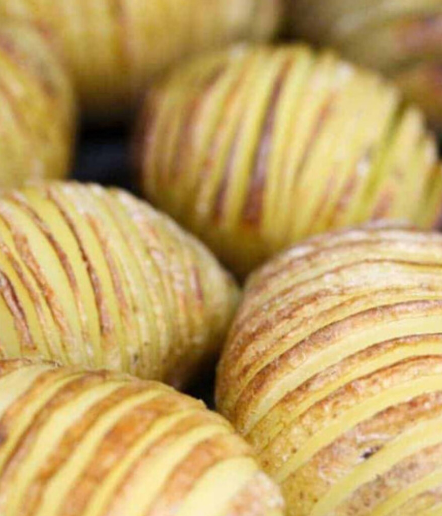 Easy Hasselback Potatoes - Sims Home Kitchen