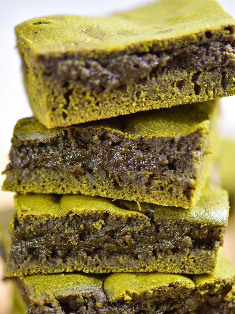 Fudgy Chocolate Matcha Brownies - Sims Home Kitchen