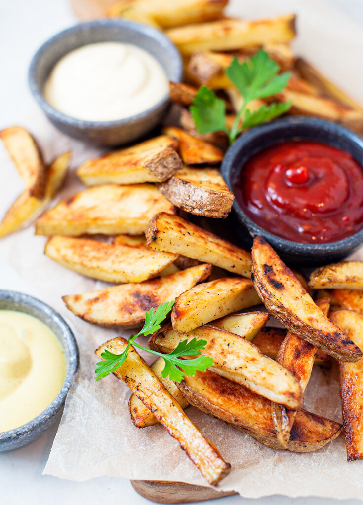 Oven Baked Skin On Fries - Sims Home Kitchen