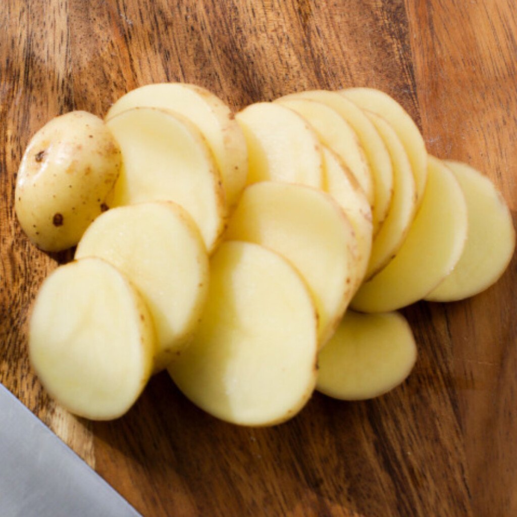 Cheesy Scalloped Potatoes - Sims Home Kitchen