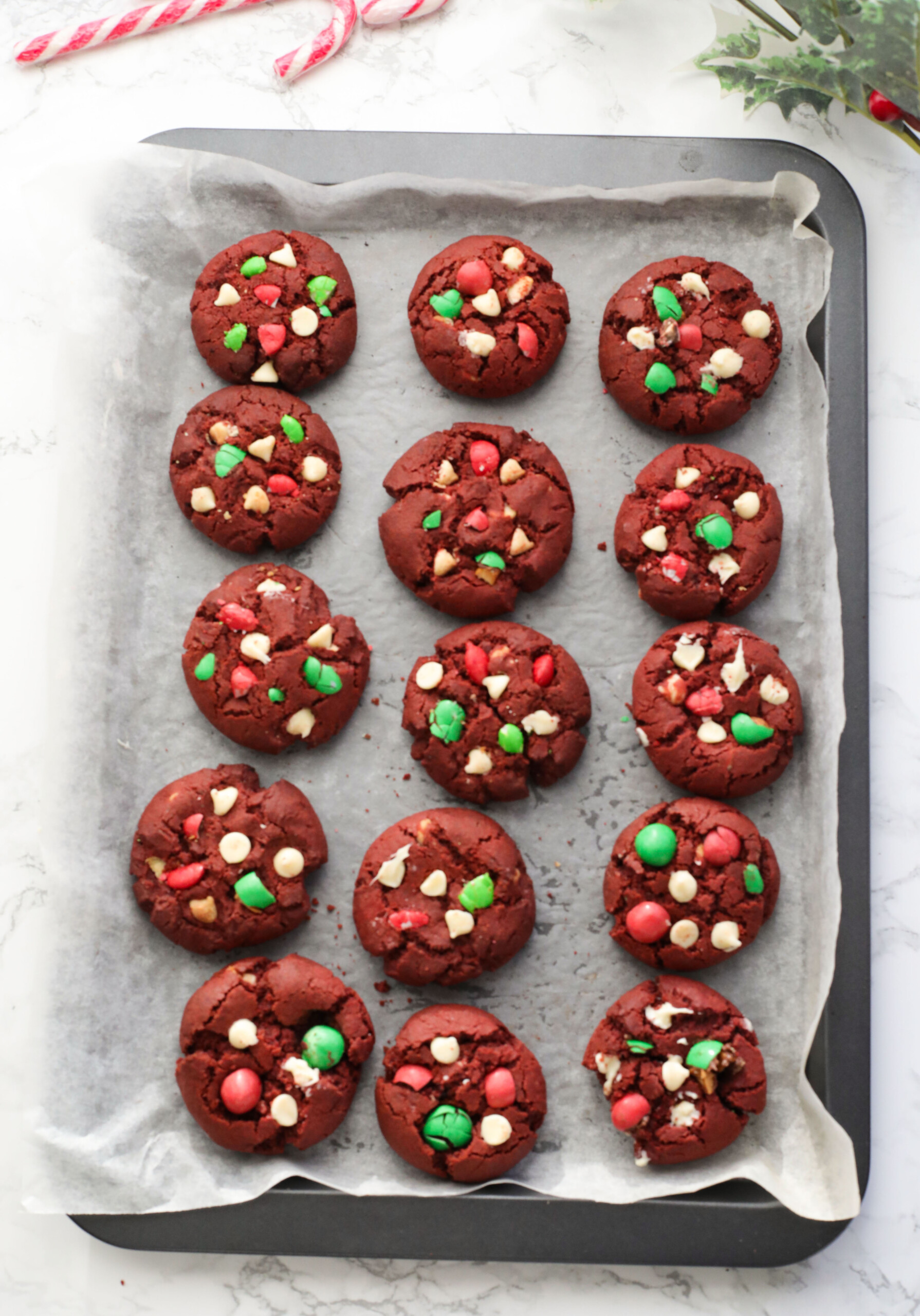 Red Velvet Christmas Cookies - Sims Home Kitchen