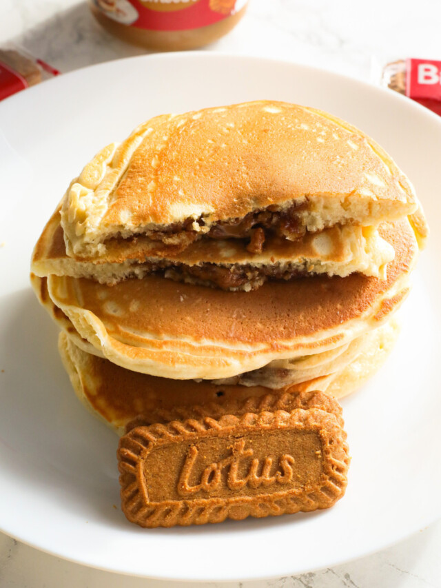 Lotus Biscoff Stuffed Pancakes - Sims Home Kitchen