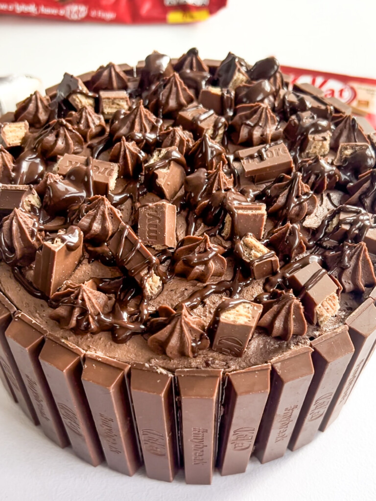Easy Chocolate Kitkat Cake with Border - Sims Home Kitchen