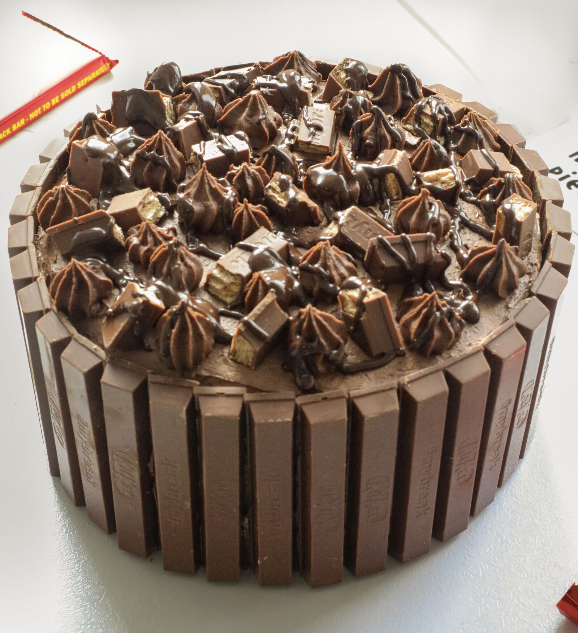 Easy Chocolate Kitkat Cake with Border - Sims Home Kitchen