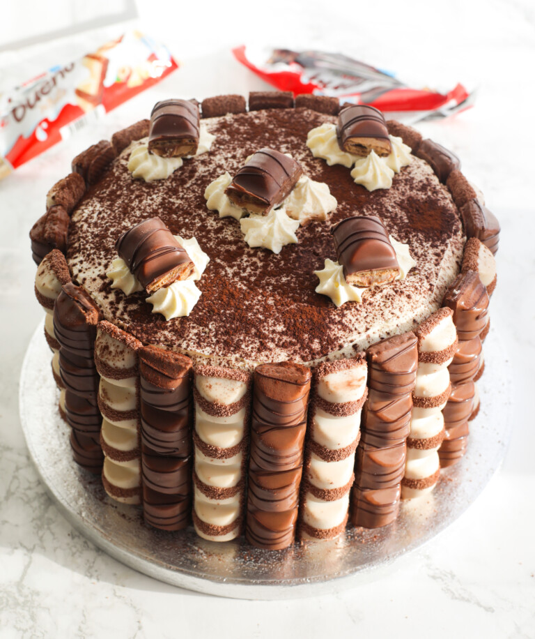 Best Chocolate Kinder Bueno Cake - Sims Home Kitchen