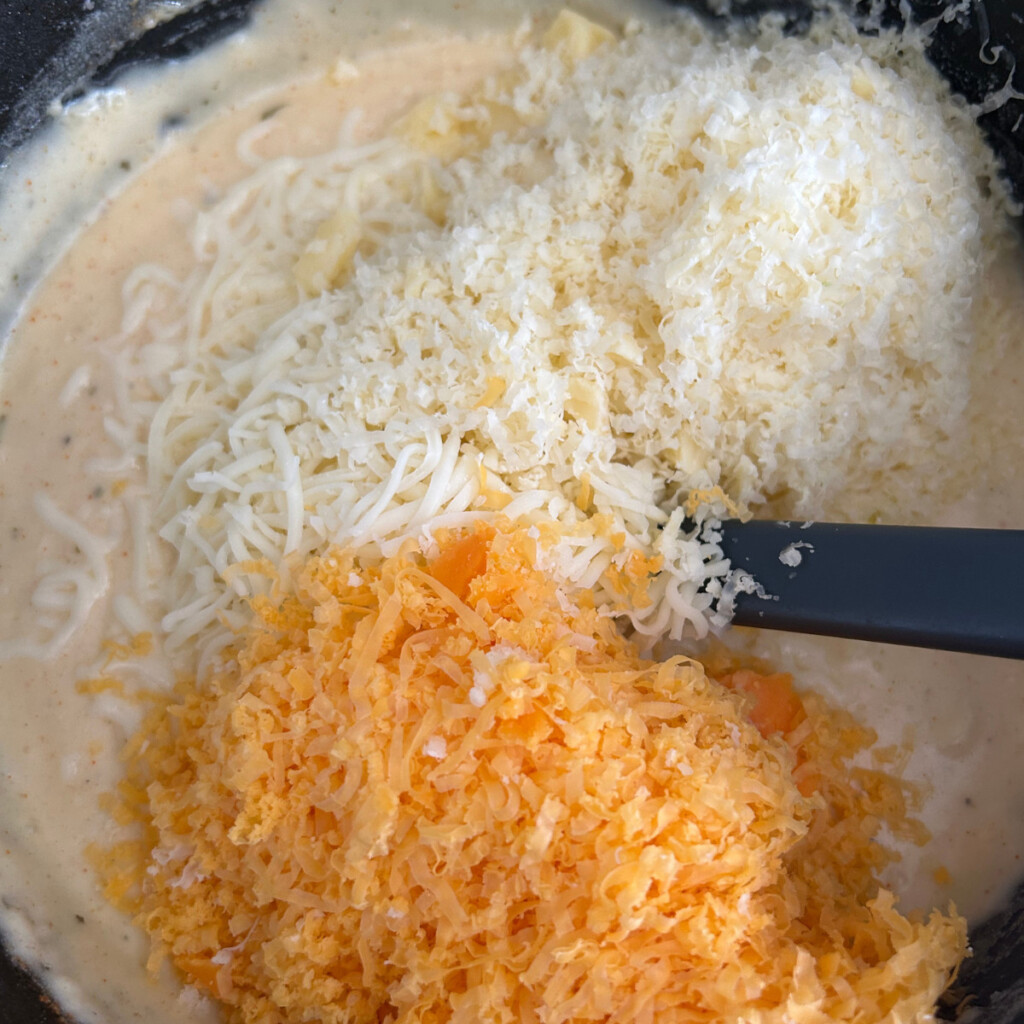 Best Three Cheese Mac N Cheese - Sims Home Kitchen